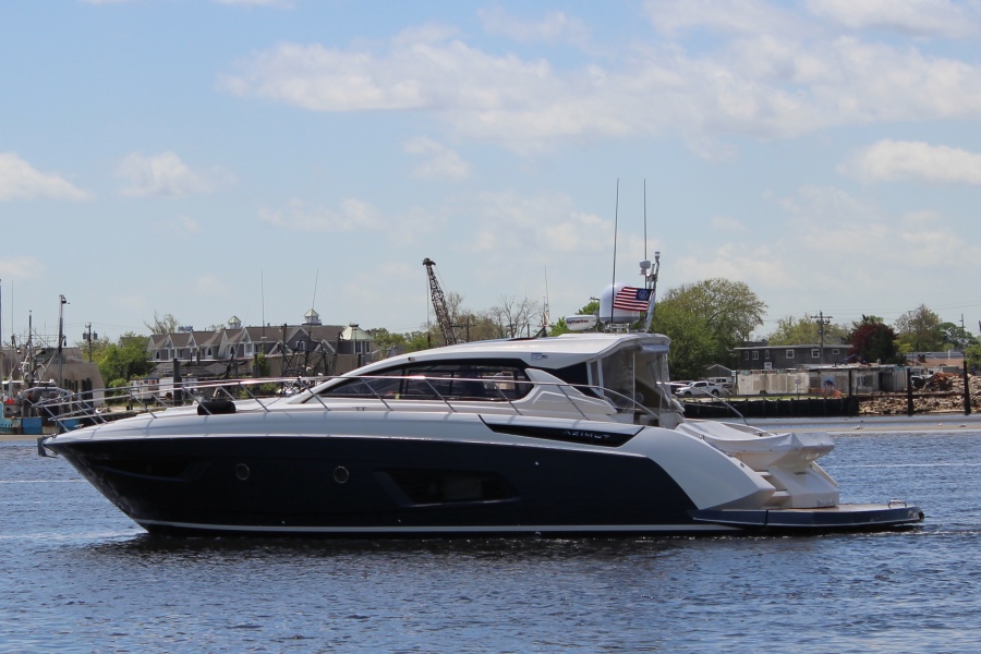 2015 Azimut 50 ATLANTIS Yacht For Sale | SI Yachts