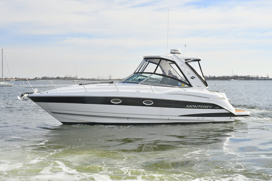 2018 Monterey 33 Sport Cruiser Yacht For Sale | SI Yachts