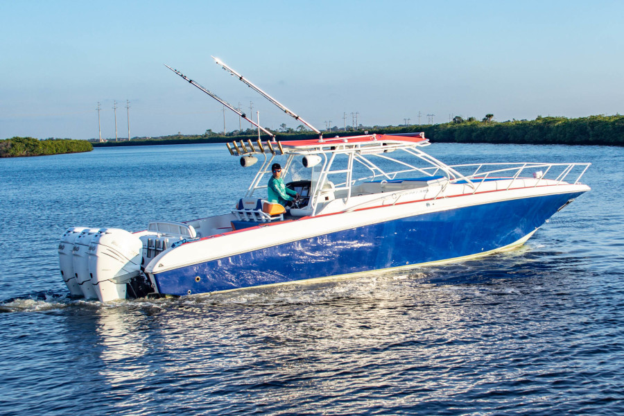 2005 Fountain 38 LX | Tampa Yacht Sales