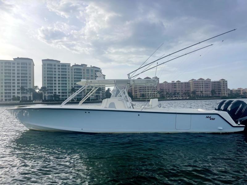 Used SeaVee Boats for Sale in Florida | FL Yacht Brokerage