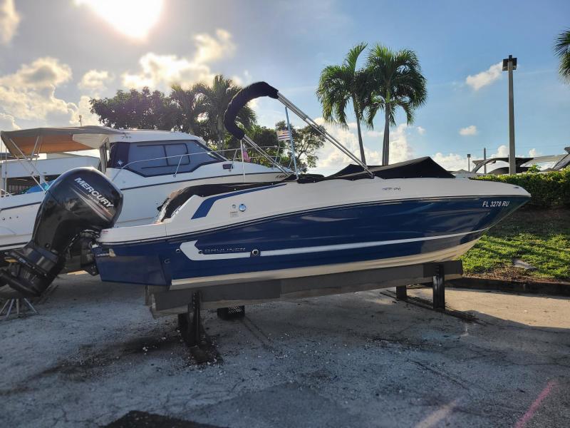 KIMBERLY 1 22ft 2018 Bayliner Yacht For Sale Stamp Yacht Sales