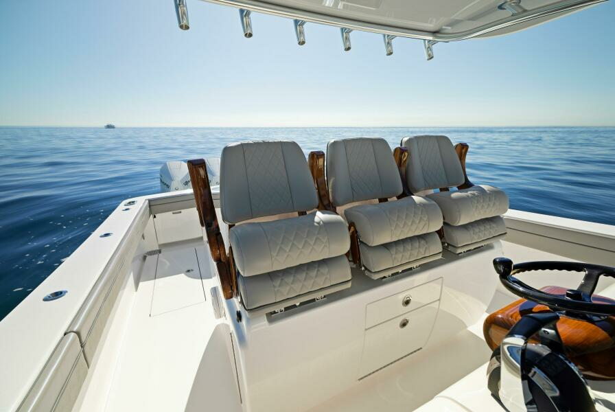 41 ft Valhalla Boatworks 2021 V41 Center Console - WISE GUY | Yachtr