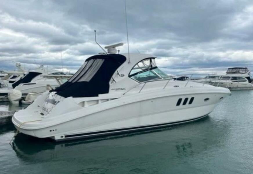 Yacht Details – Overlook – Home