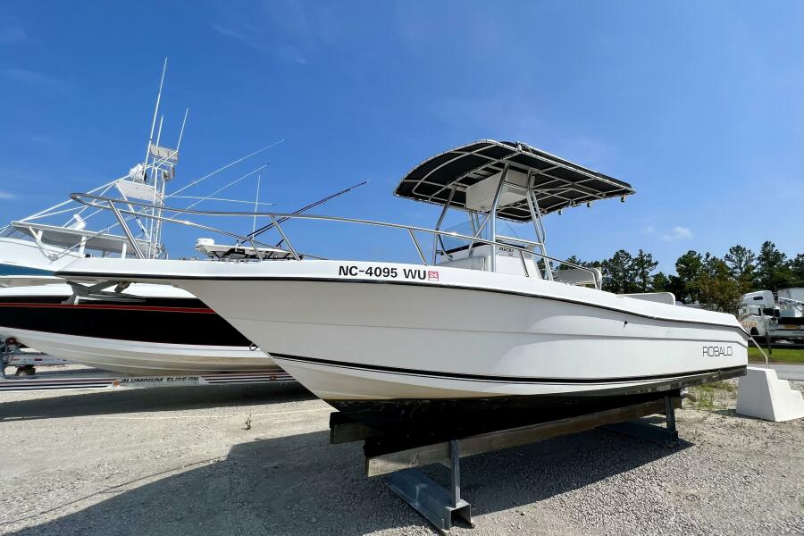 2002 Robalo 23' R230, For Sale in Beaufort, North Carolina | Bluewater ...