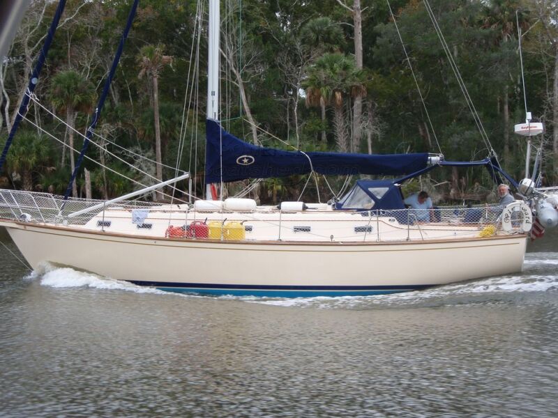 42 ft Island Packet 1994 40 - | Yachtr