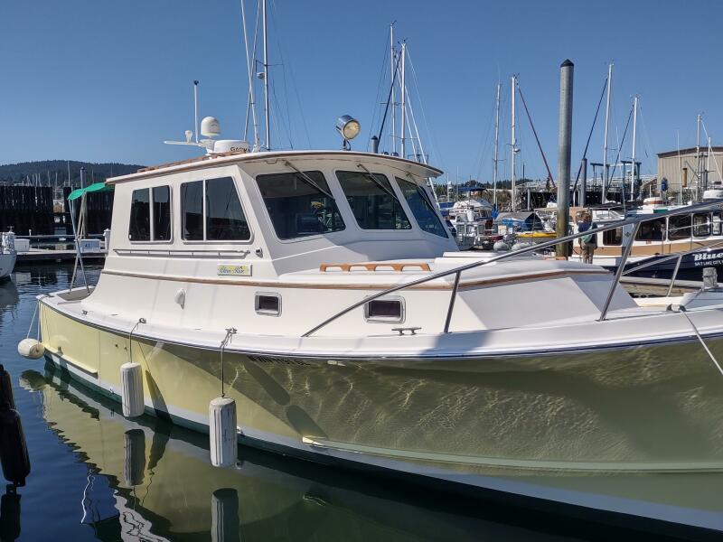 1986 Blue Seas 31' Yacht For Sale | OLIVA ROSE | Seattle Yachts