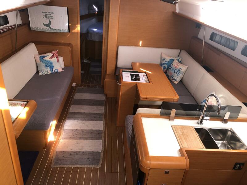 Solana 43ft 2016 Jeanneau Yacht For Sale Murray Yacht Sales