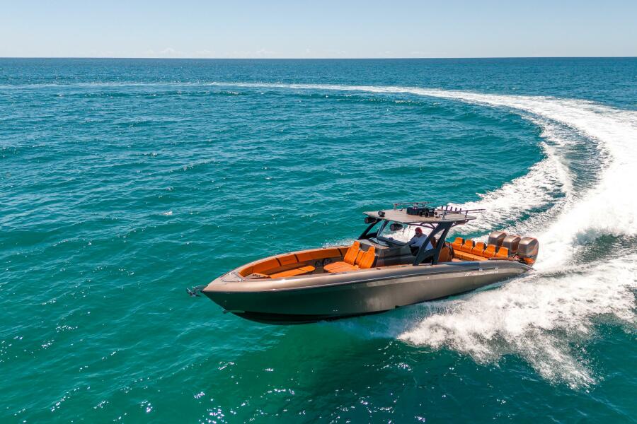 37 ft Midnight Express 2019 37 Open - | Yachtr