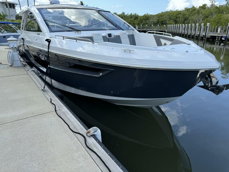 42ft 2023 Cruisers Yacht For Sale Murray Yacht Sales