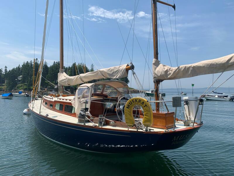 MUSKRAT 39ft 1960 Alden Yacht For Sale Wave Yacht Sales