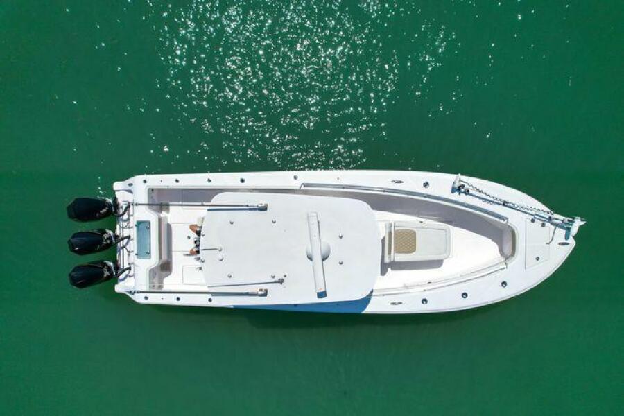 33 ft Front Runner 2022 33 - | Yachtr