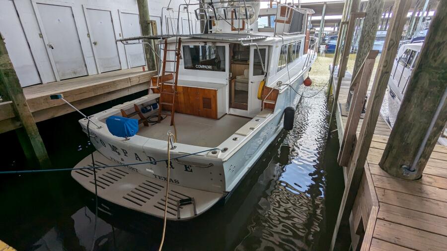 Compadre 53ft 1966 Hatteras Yacht For Sale Little Yacht Sales