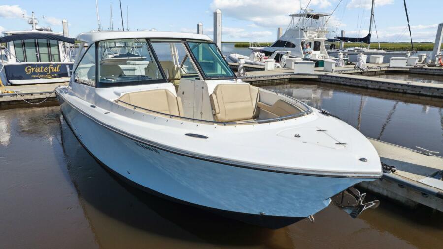 Yacht Details - Redmond Boats & Yachts