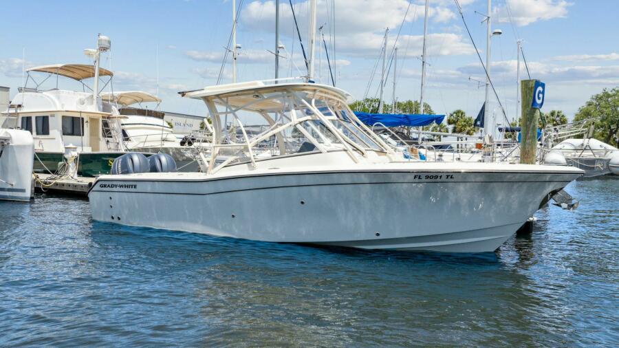 Yacht Details - Redmond Boats & Yachts