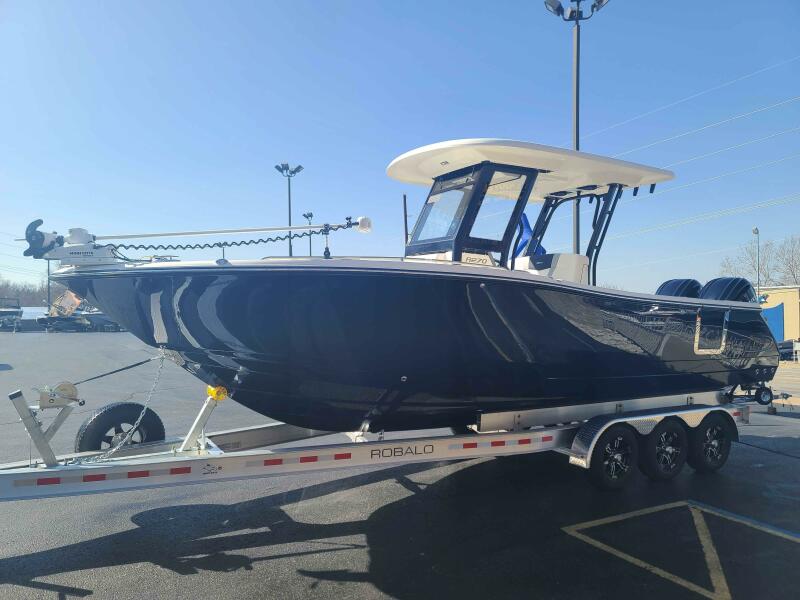 28ft 2023 Robalo Yacht For Sale YBAA Member Yacht Search