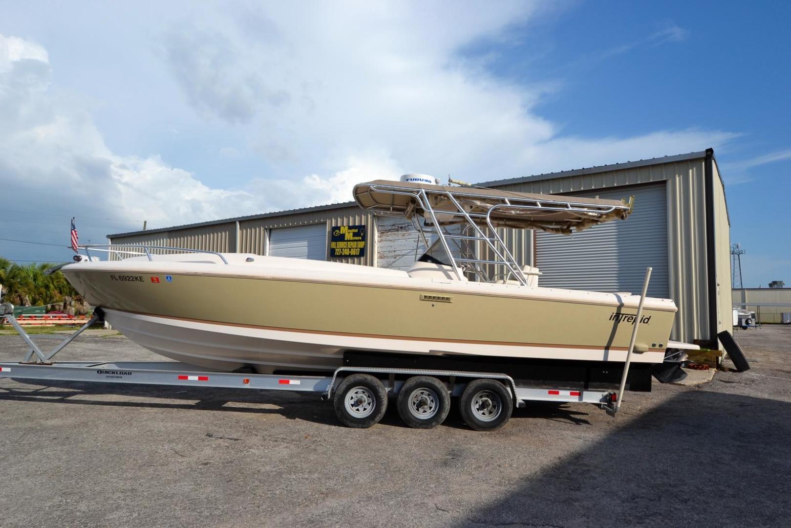 32' 2000 Intrepid 322 Cuddy | Tampa Yacht Sales