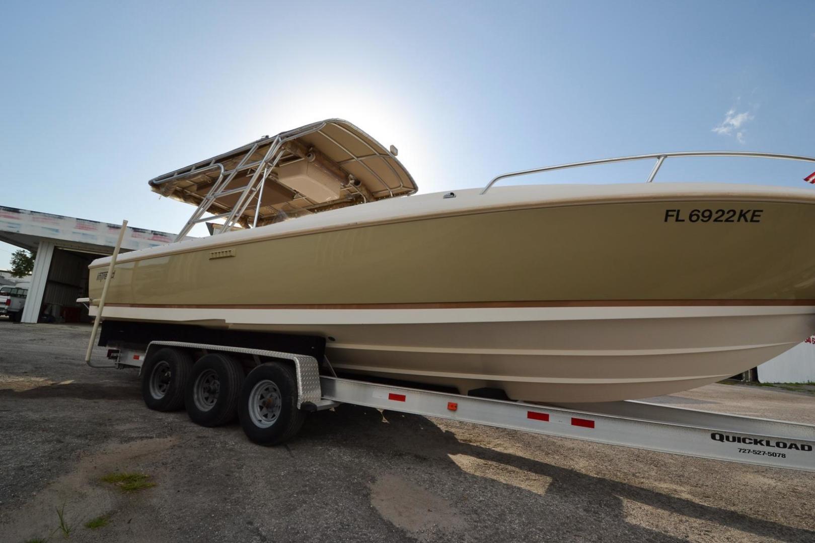 32' 2000 Intrepid 322 Cuddy | Tampa Yacht Sales