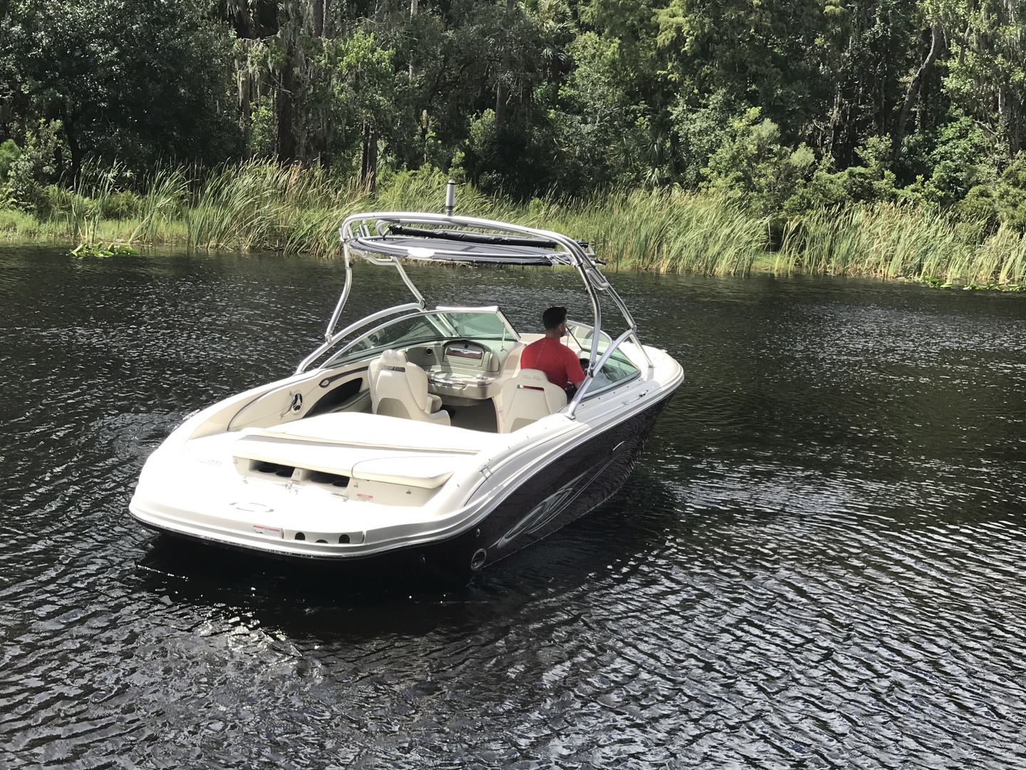 23' 2007 Sea Ray 220 Select | Tampa Yacht Sales