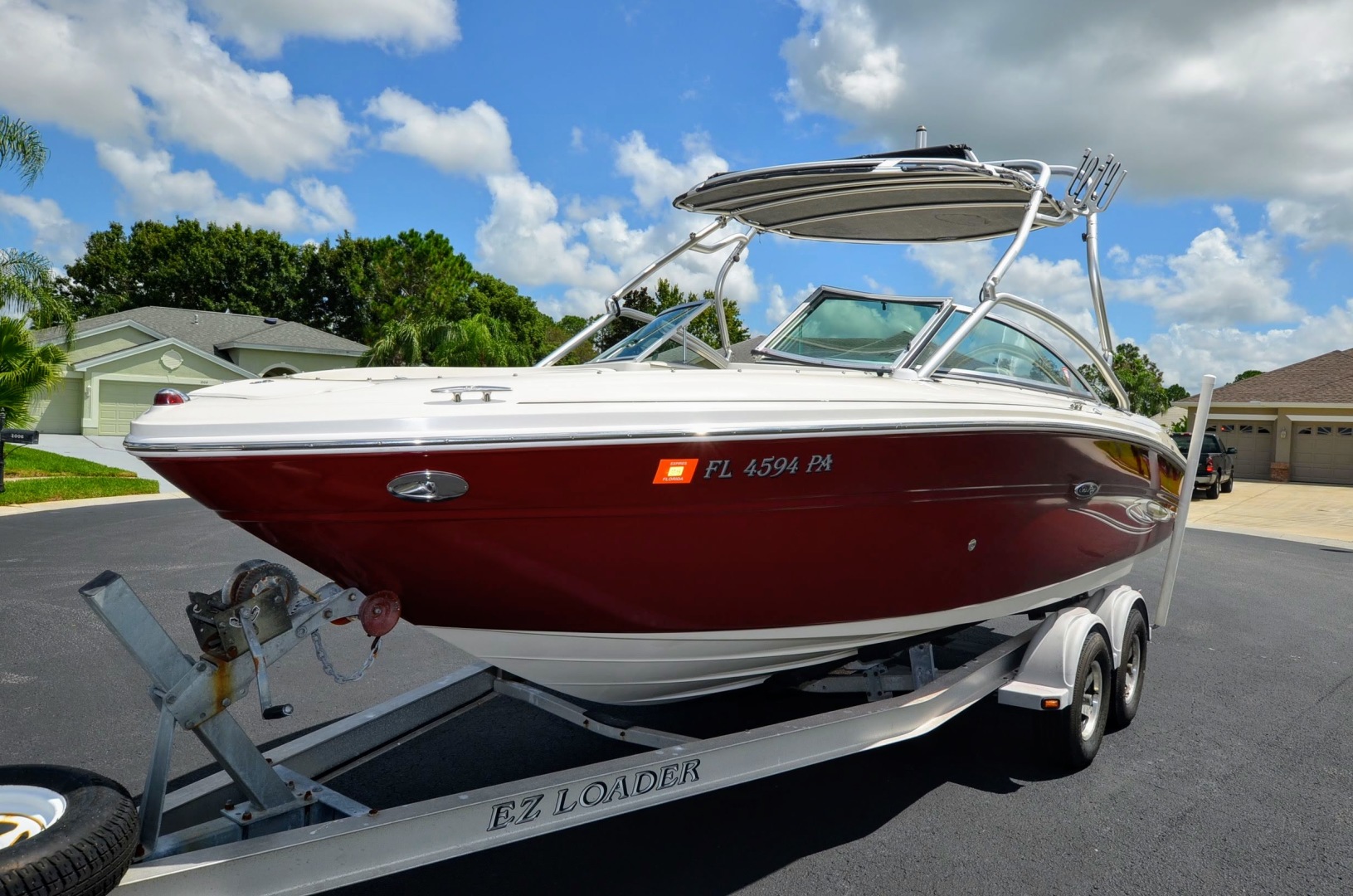 23' 2007 Sea Ray 220 Select | Tampa Yacht Sales
