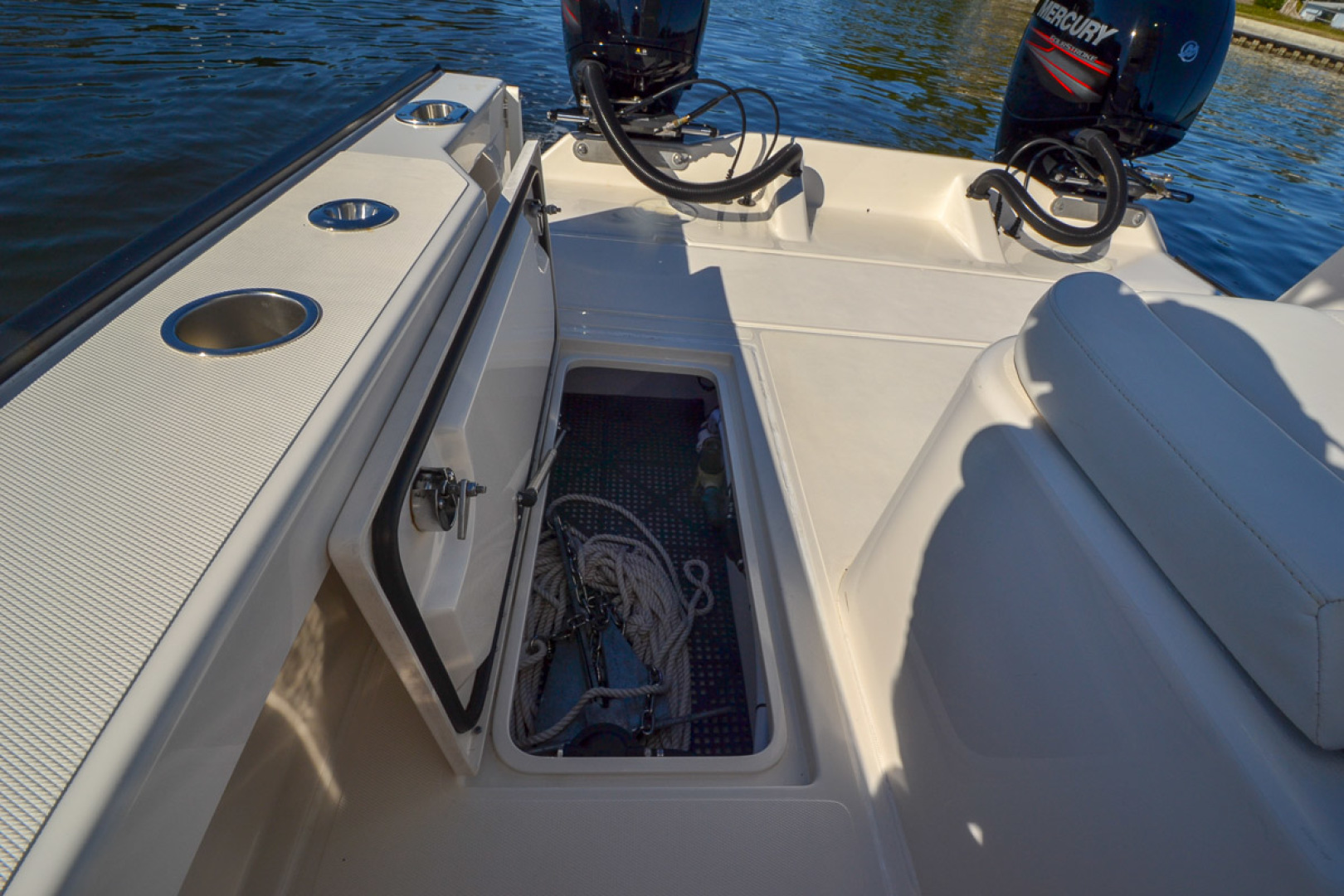 26' 2018 Calcutta 263 | Tampa Yacht Sales