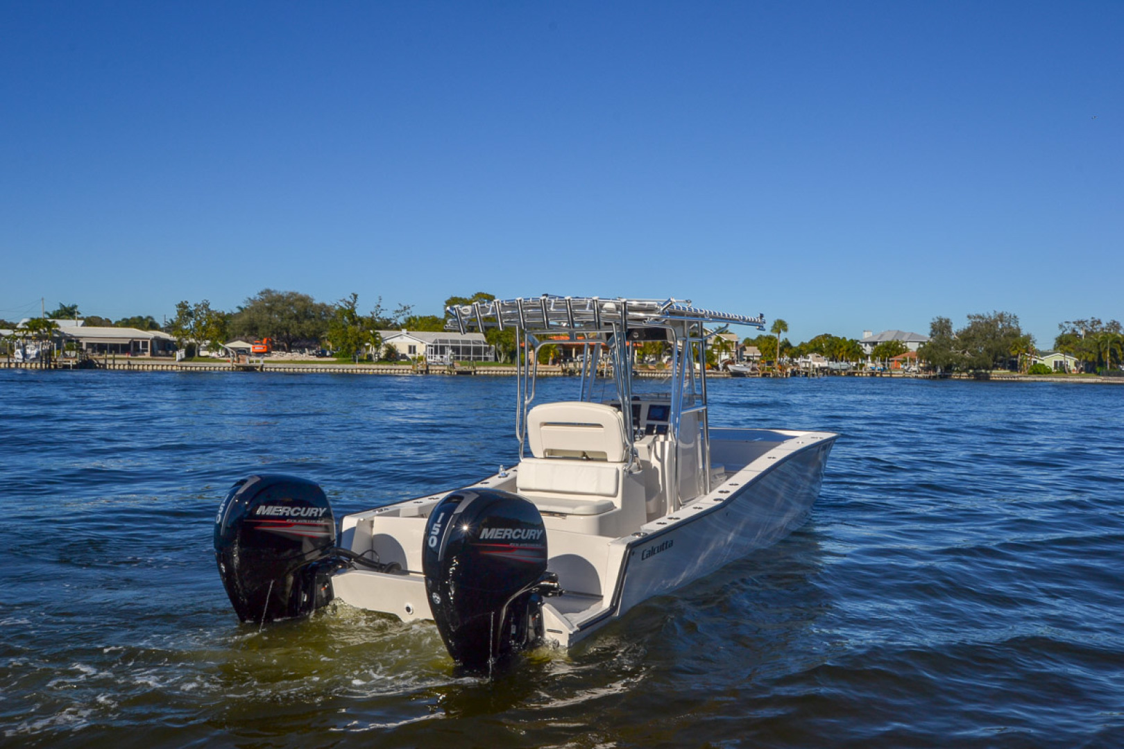 26' 2018 Calcutta 263 | Tampa Yacht Sales