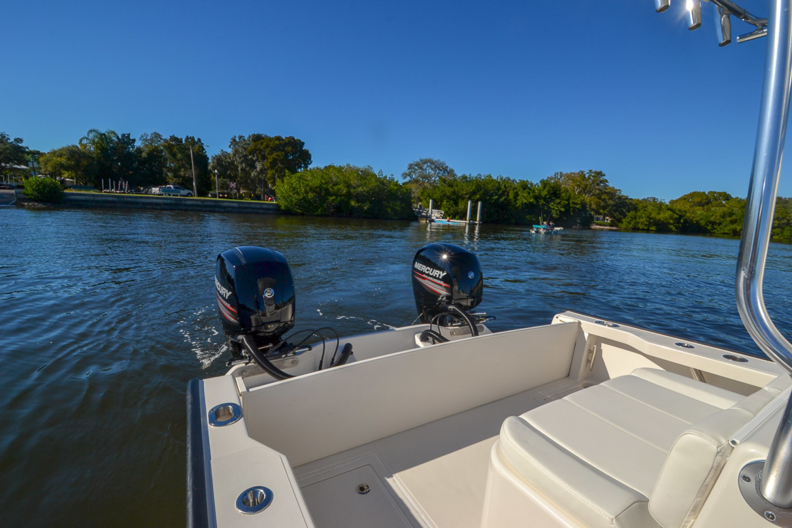 26' 2018 Calcutta 263 | Tampa Yacht Sales