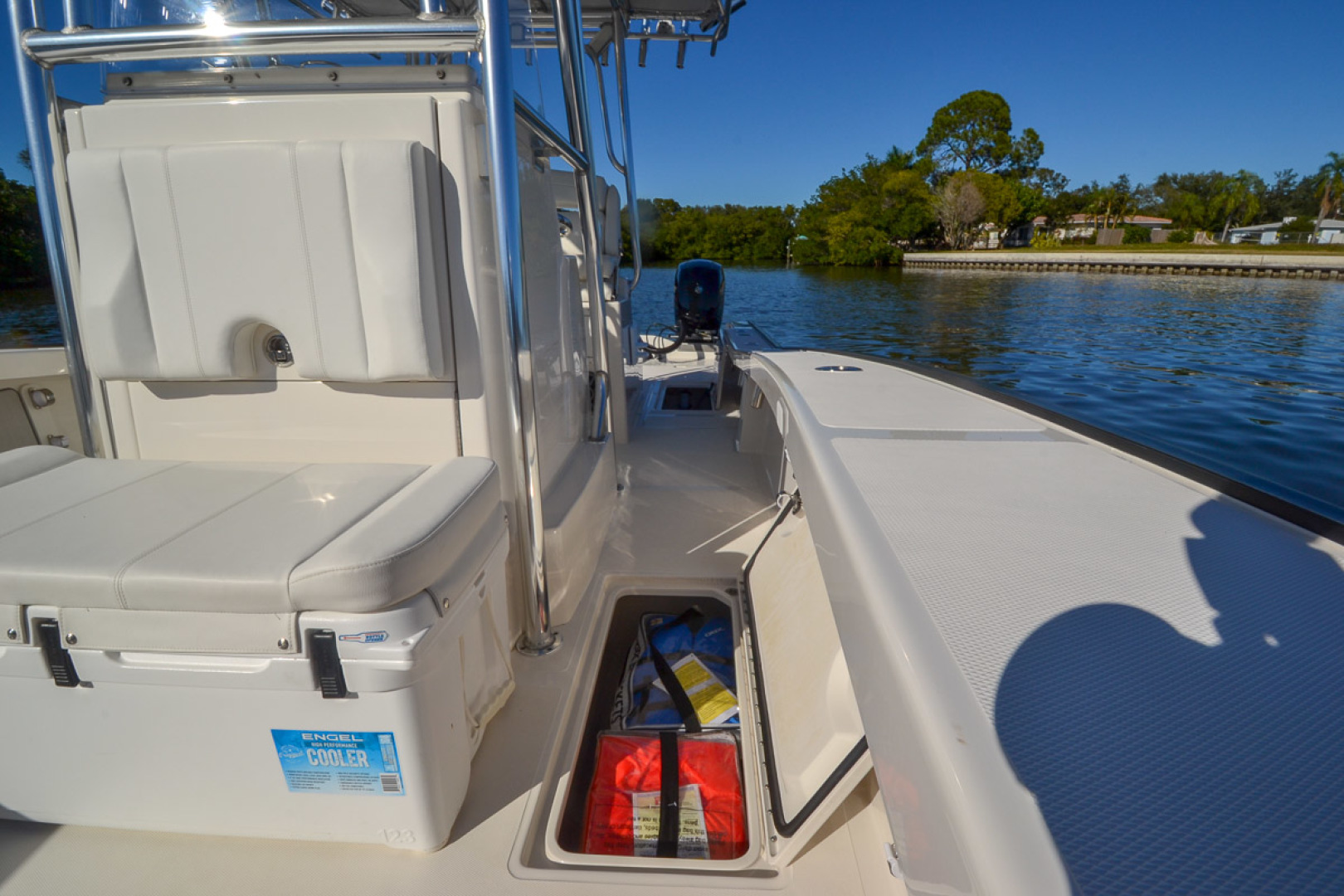 26' 2018 Calcutta 263 | Tampa Yacht Sales