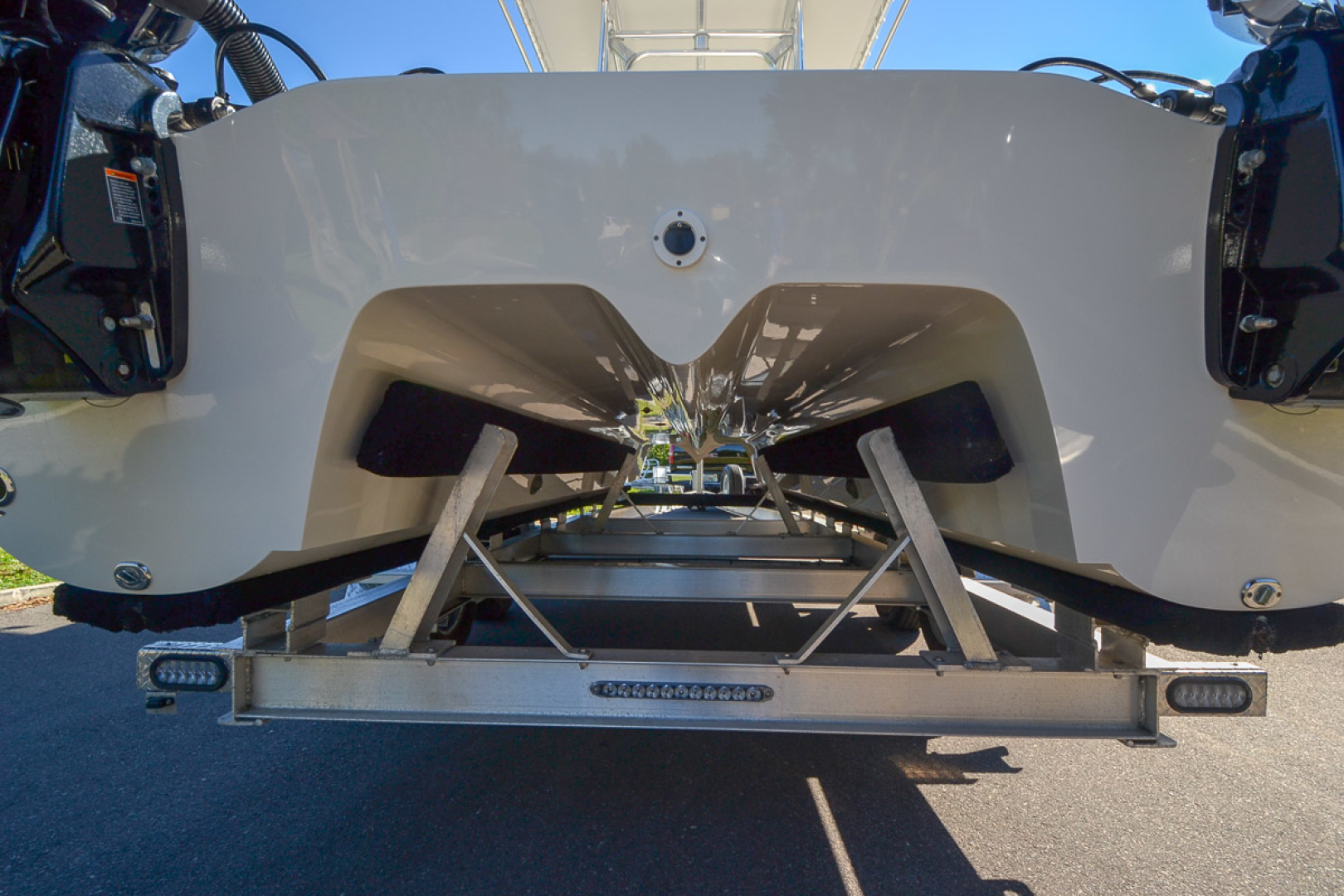 26' 2018 Calcutta 263 | Tampa Yacht Sales