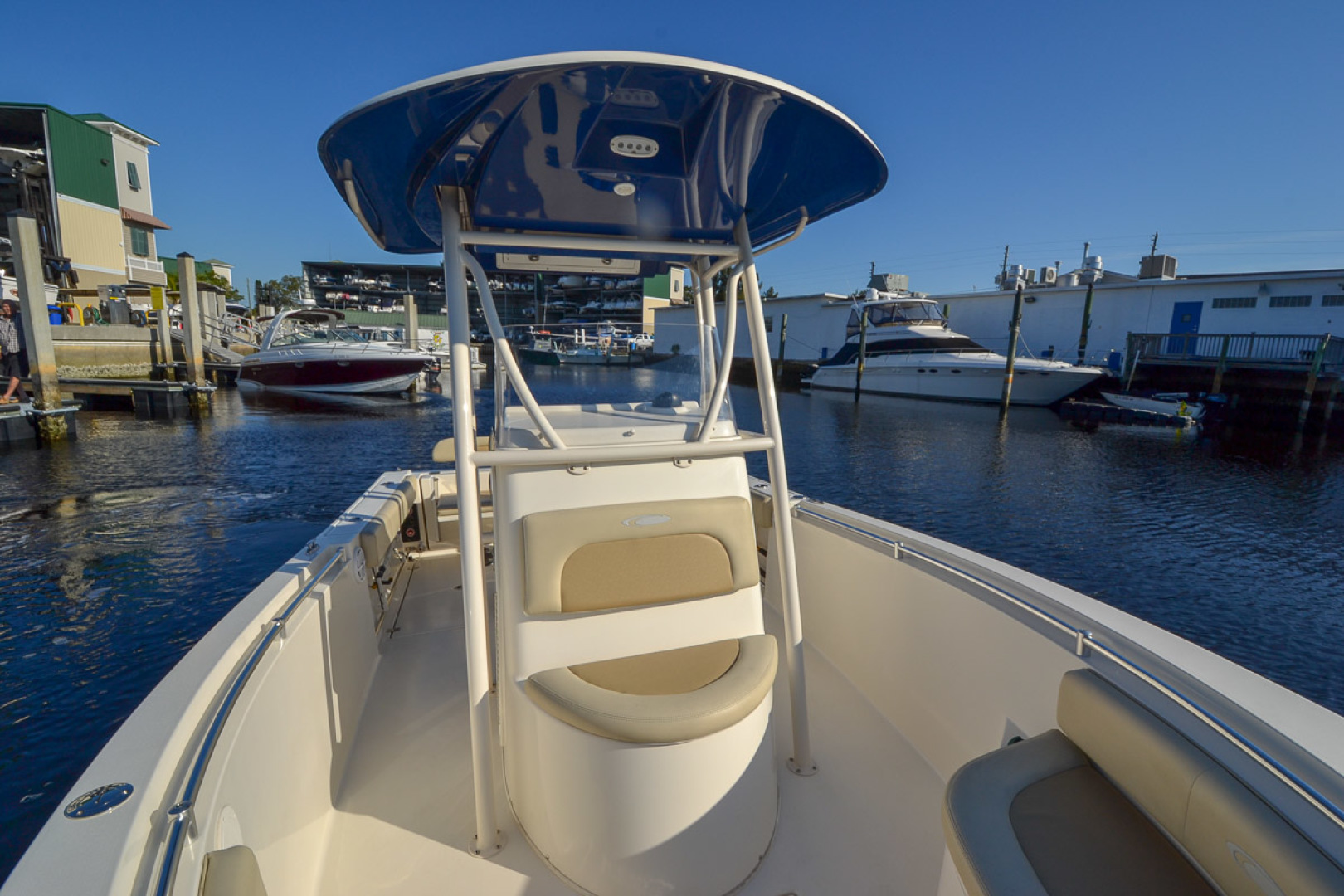 23' 2014 Cobia 237 CC | Tampa Yacht Sales