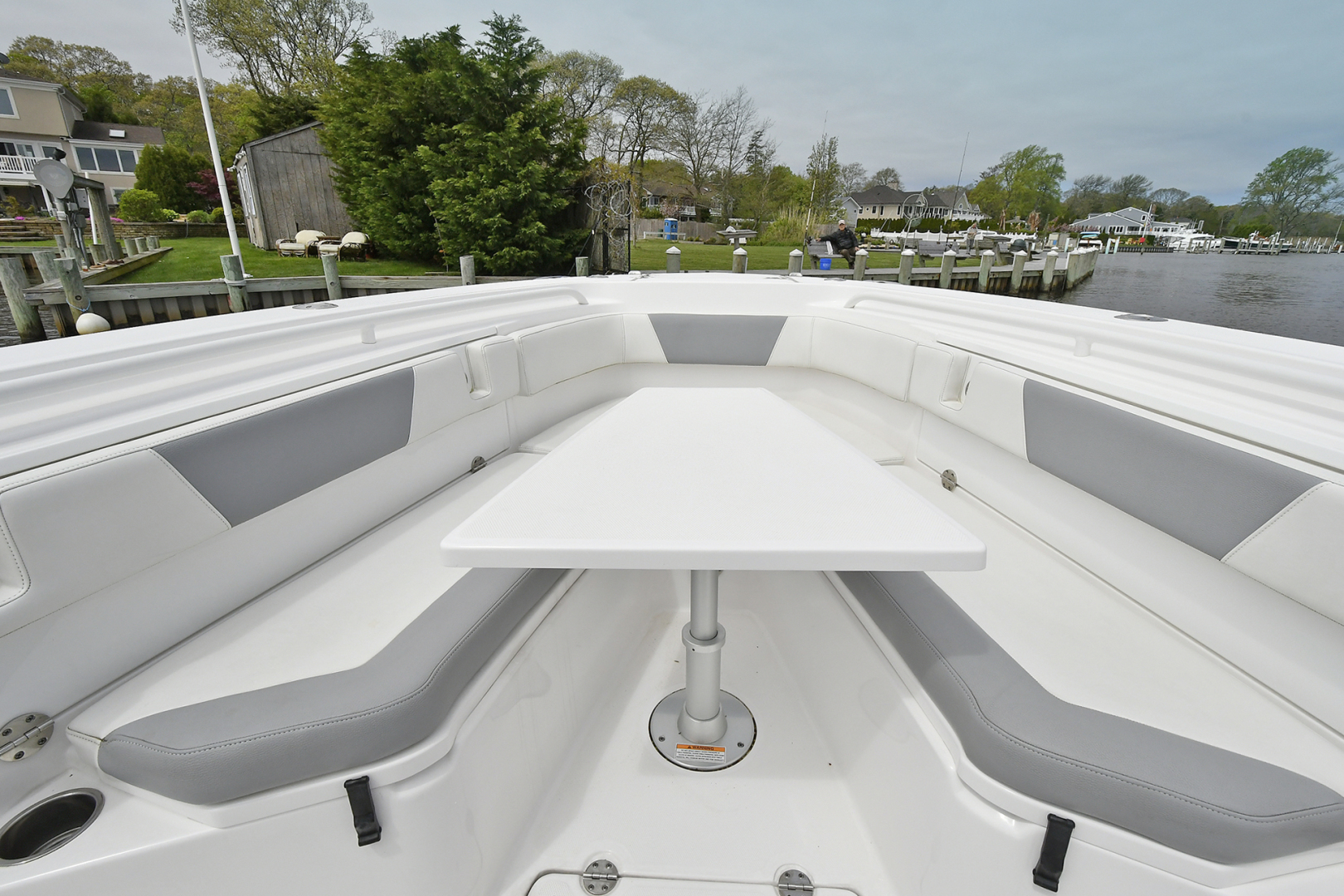 2016 Everglades 32 Center Console Yacht For Sale | Fan Sea Free | SI Yachts