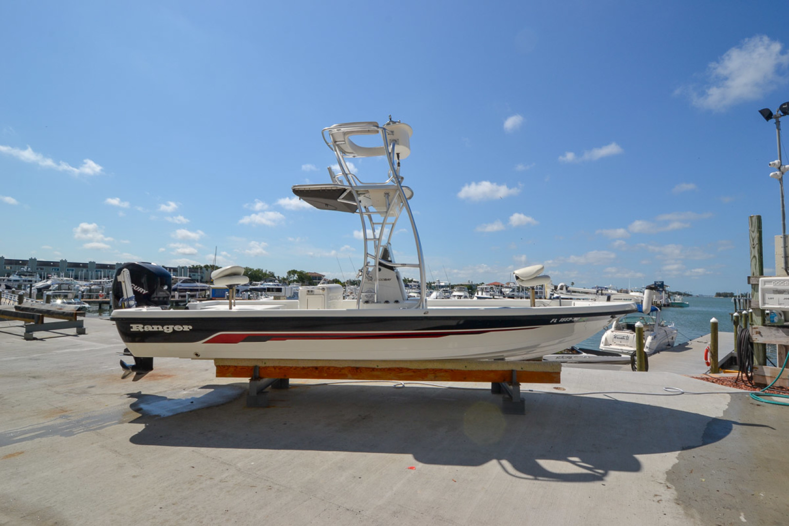 24' 2006 Ranger 2400 Bay | Tampa Yacht Sales