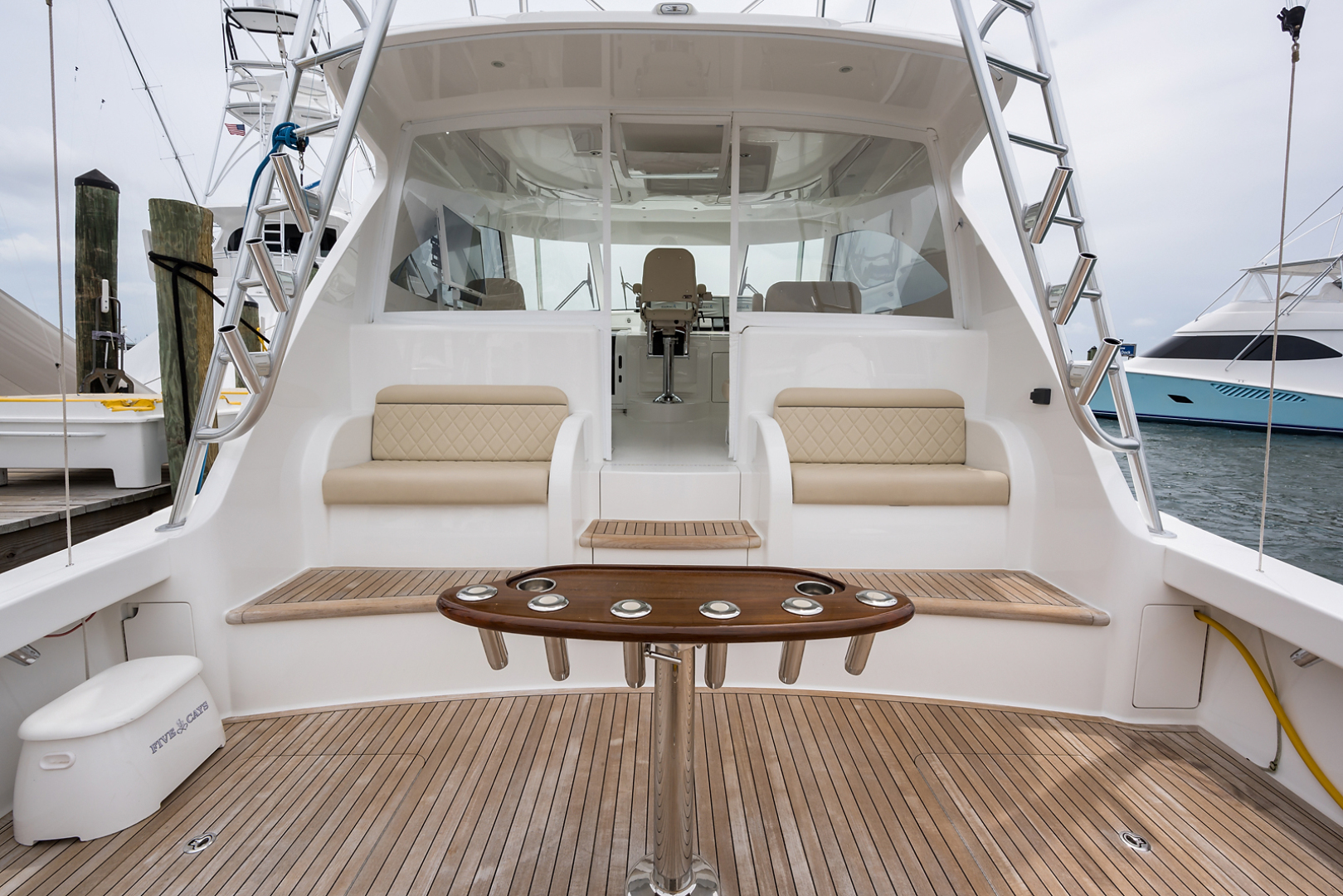 2018 Viking 52 Sport Tower Yacht For Sale | Five Cays | SI Yachts
