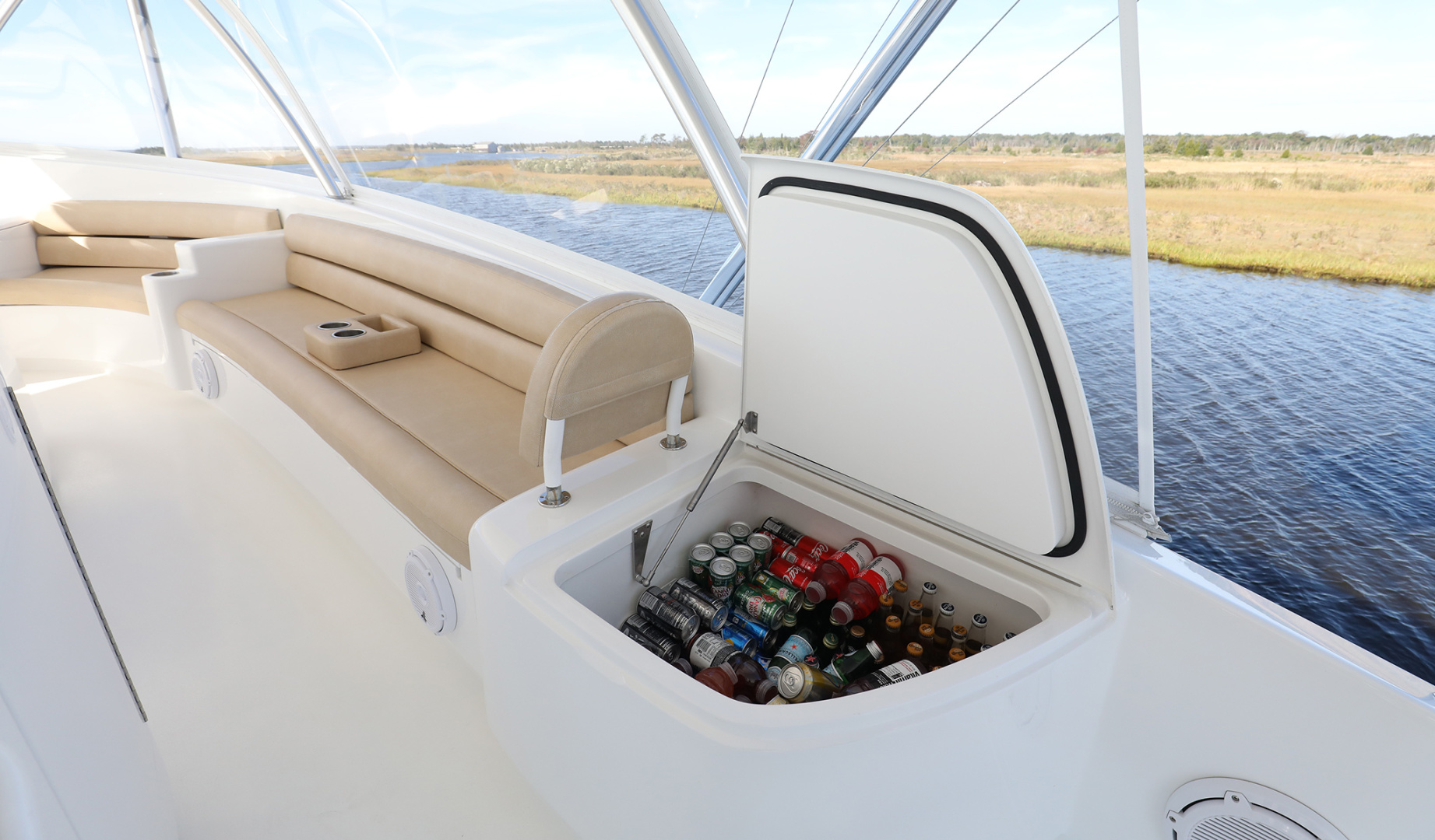 2021 Viking 92 Convertible Yacht For Sale | NEW BUILD | SI Yachts