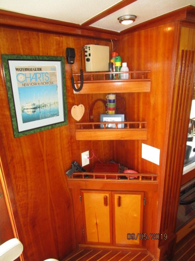 43' Pearson "43" Trawler for Sale | Motor Yachts | Queen Bea 2768234 ...