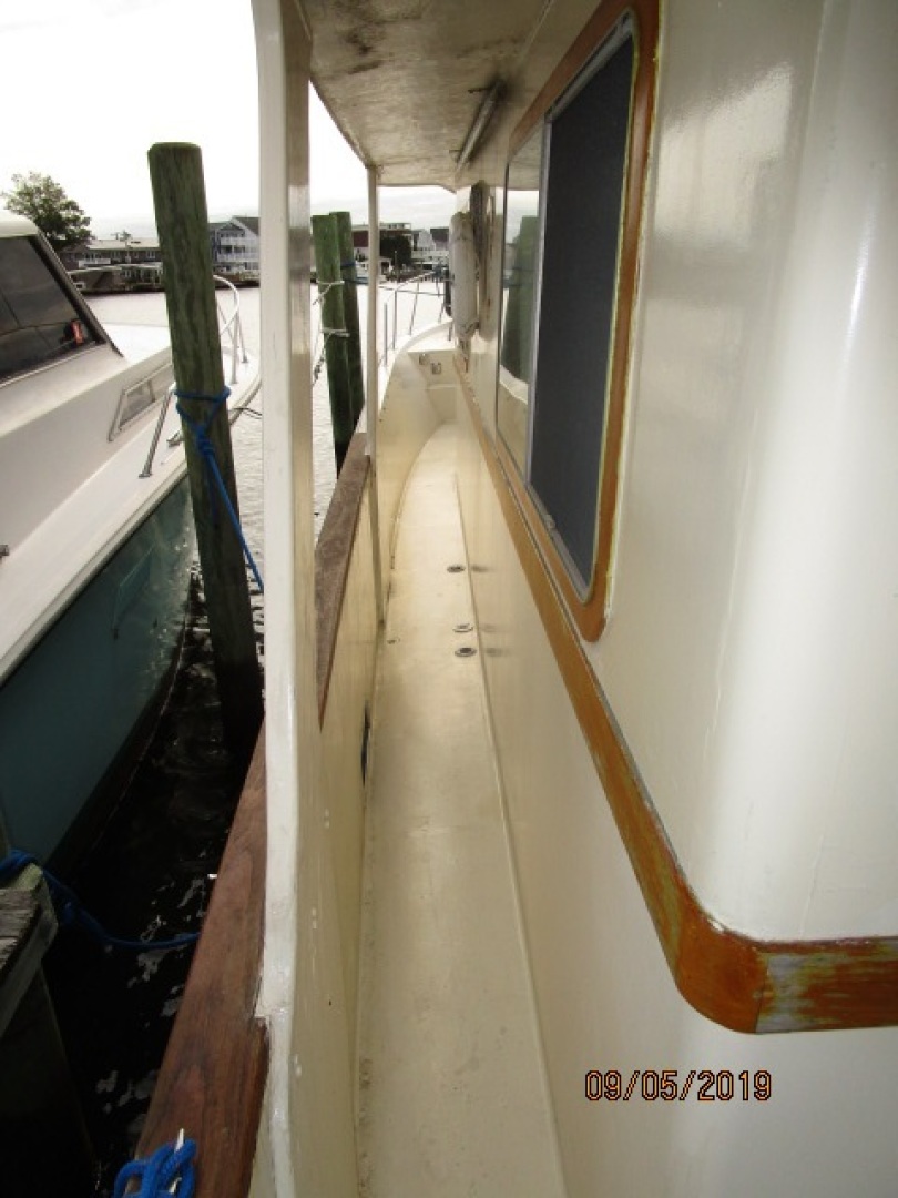 43' Pearson "43" Trawler for Sale | Motor Yachts | Queen Bea 2768234 ...