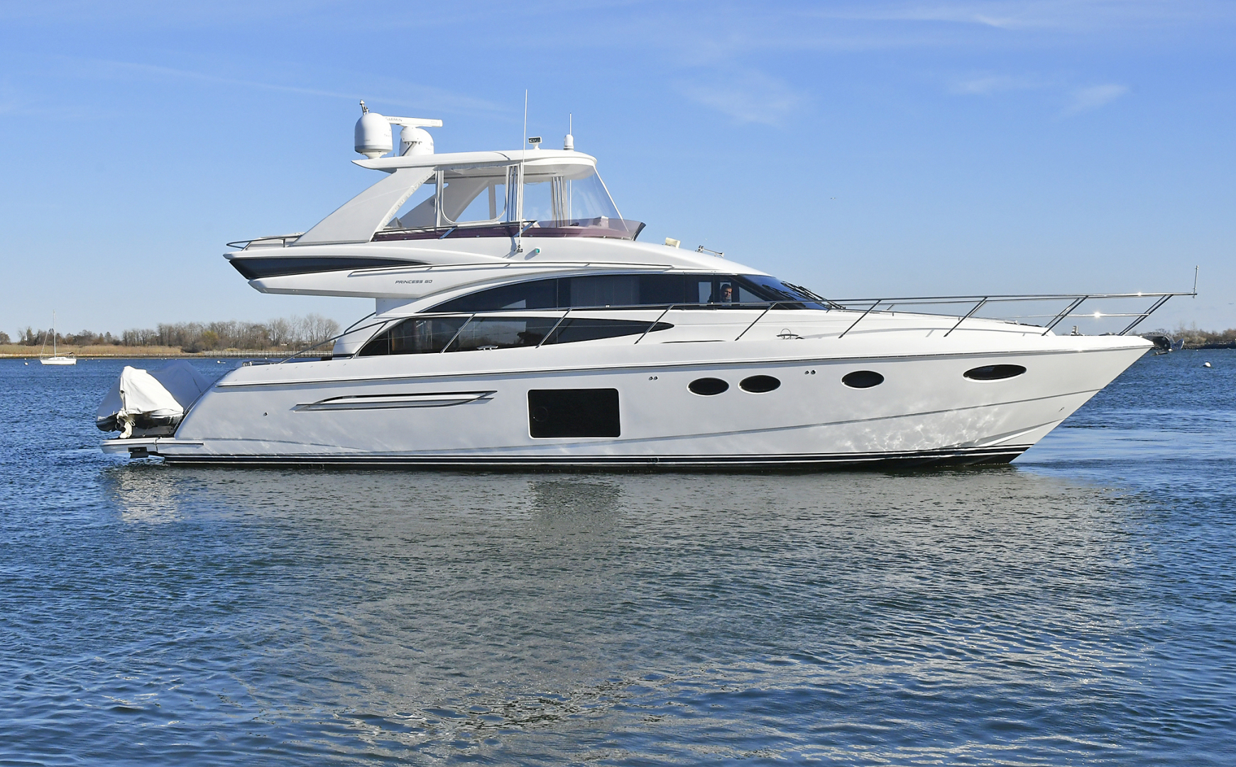 2014 Princess 60 Flybridge Yacht For Sale | Patriot | SI Yachts