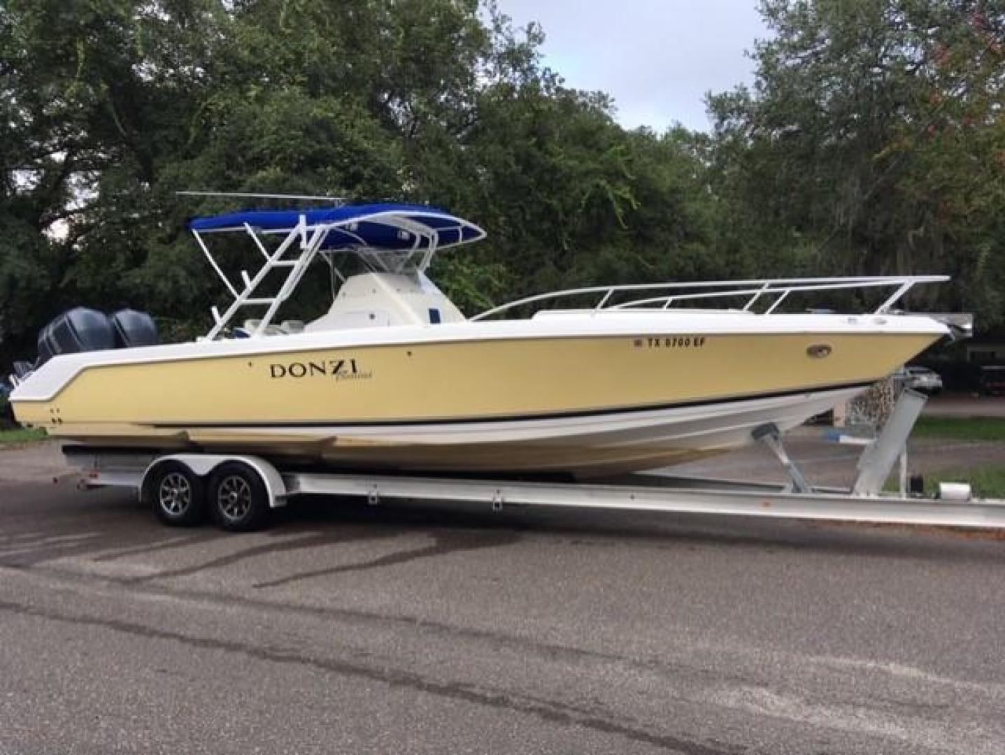 2003 Donzi 35 ZF Cuddy Yellow Rose