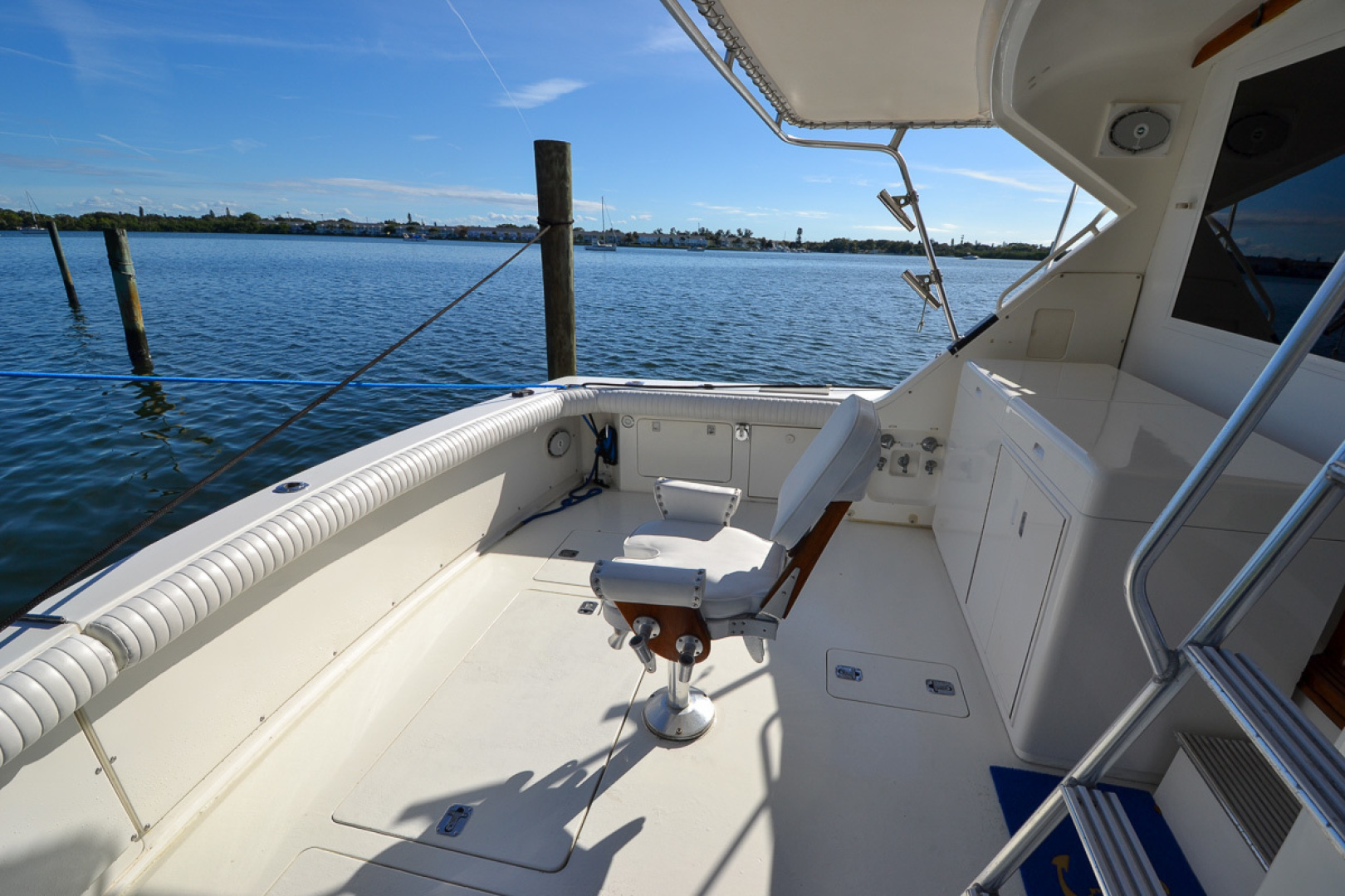 43' 1989 Bertram 43 Convertible | Tampa Yacht Sales