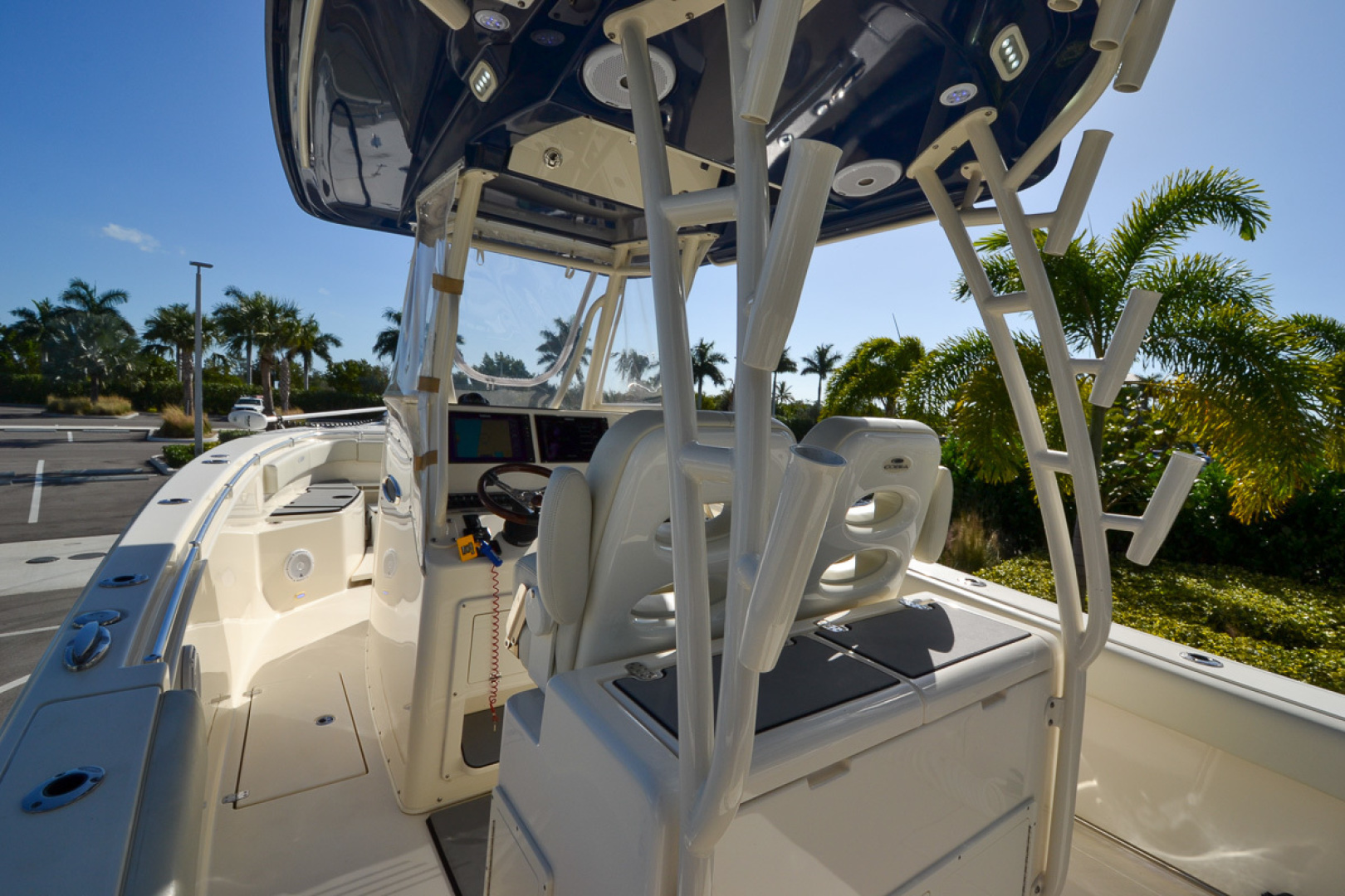 29' 2016 Cobia 296 cc | Tampa Yacht Sales