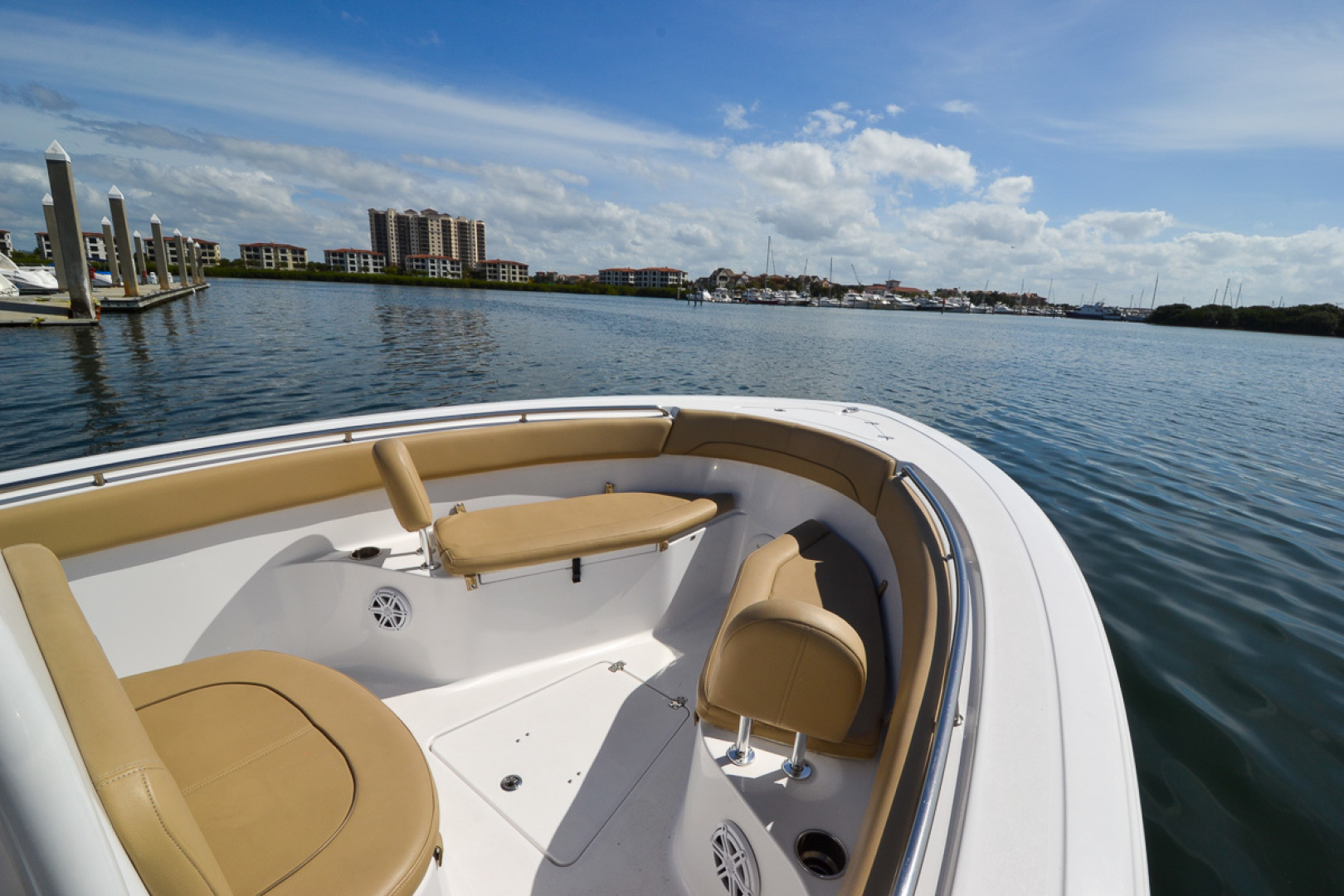 25' 2016 Sportsman 251 Heritage | Tampa Yacht Sales