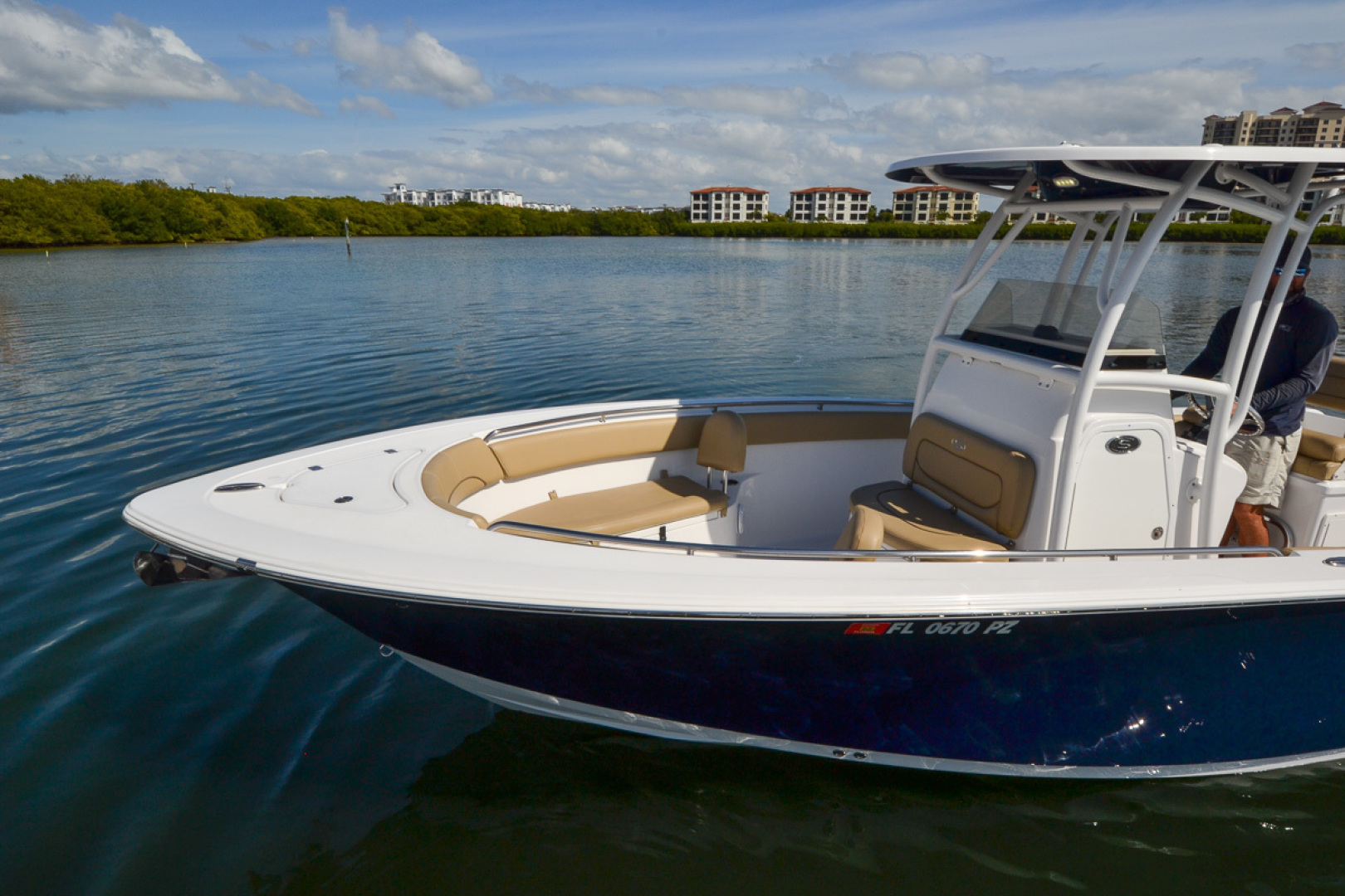 25' 2016 Sportsman 251 Heritage | Tampa Yacht Sales