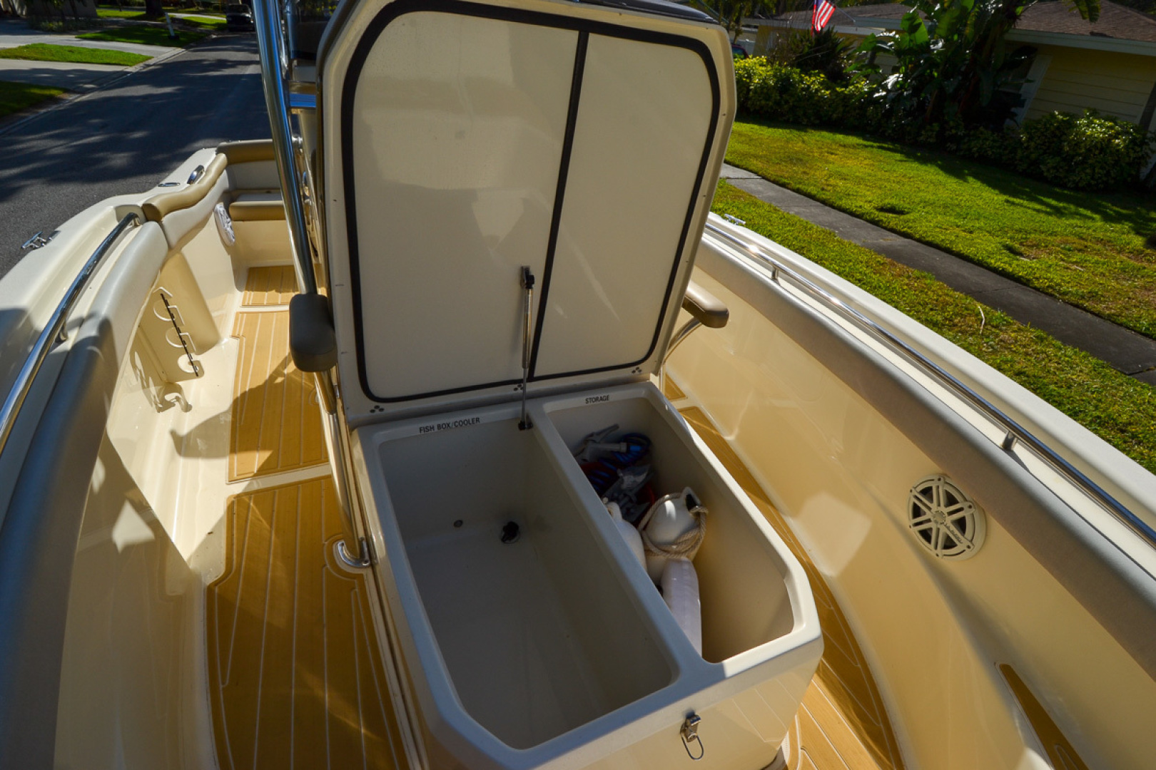 20' 2014 Scout 210 XSF | Tampa Yacht Sales