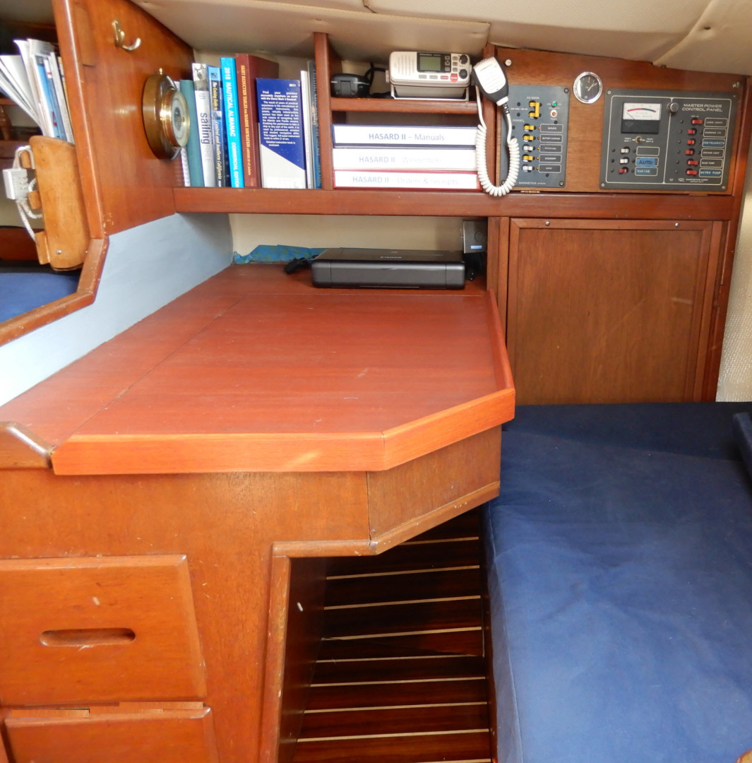 1976 Ranger 37 37' Yacht For Sale | HASARD II | Seattle Yachts