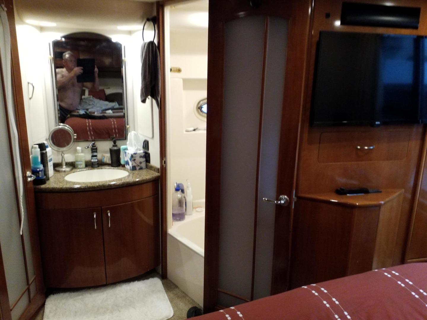 2003 Carver 564 Cockpit 59' Yacht For Sale | WINE N DOWN | Seattle Yachts
