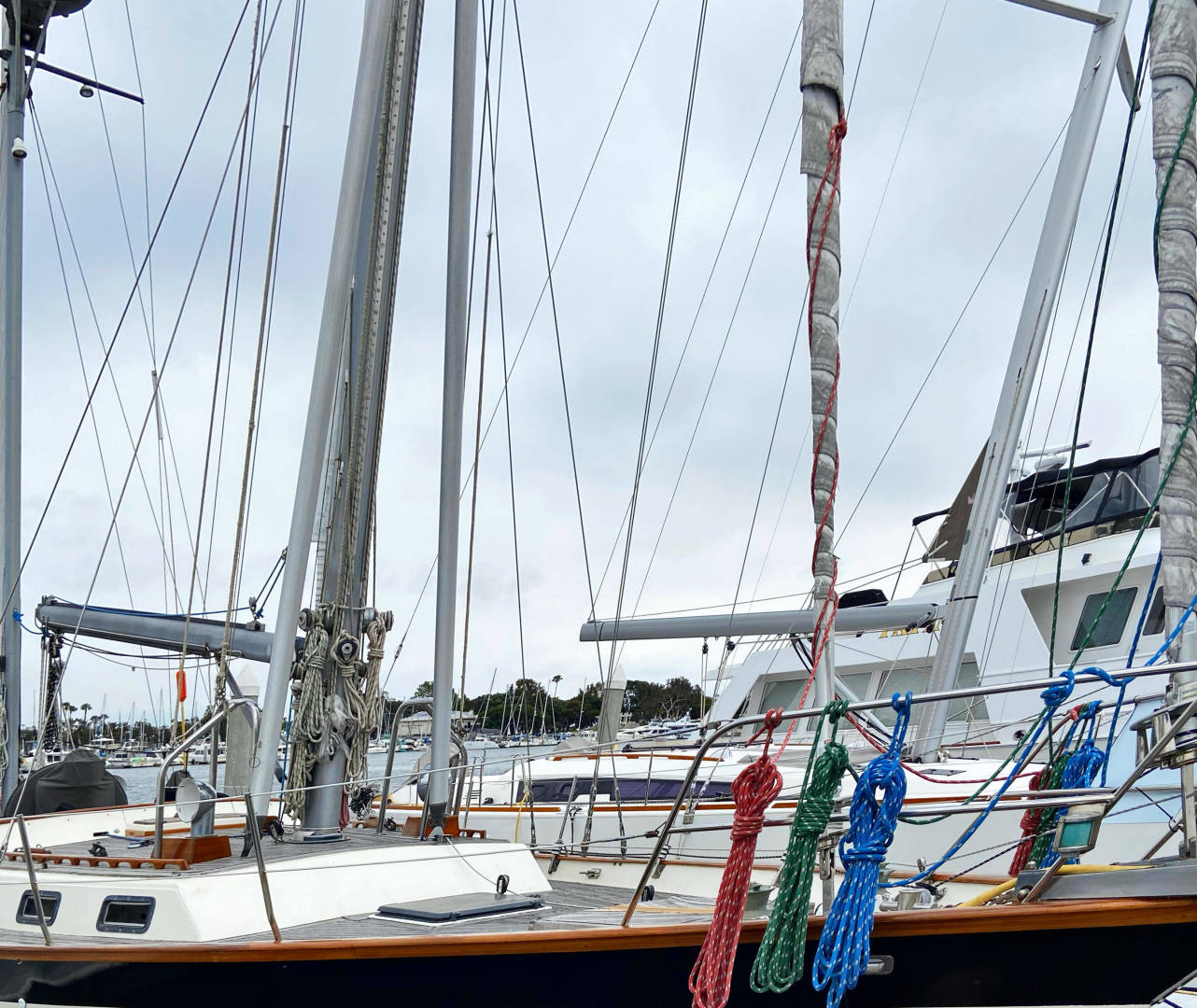 1981 Bruce Roberts 55 Ketch 55' Yacht For Sale | OCTAVIA | Seattle Yachts