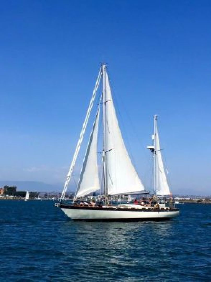 1981 Bruce Roberts 55 Ketch 55' Yacht For Sale | OCTAVIA | Seattle Yachts