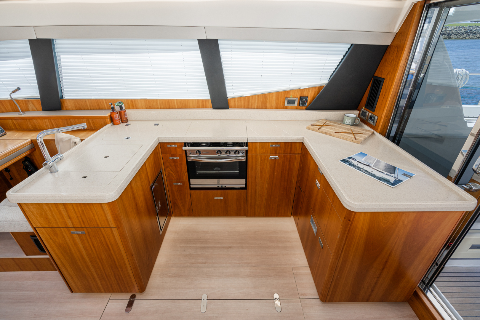 2016 Moody 54 Deck Saloon 56' Yacht For Sale | YVONNE LOUISE | Seattle ...