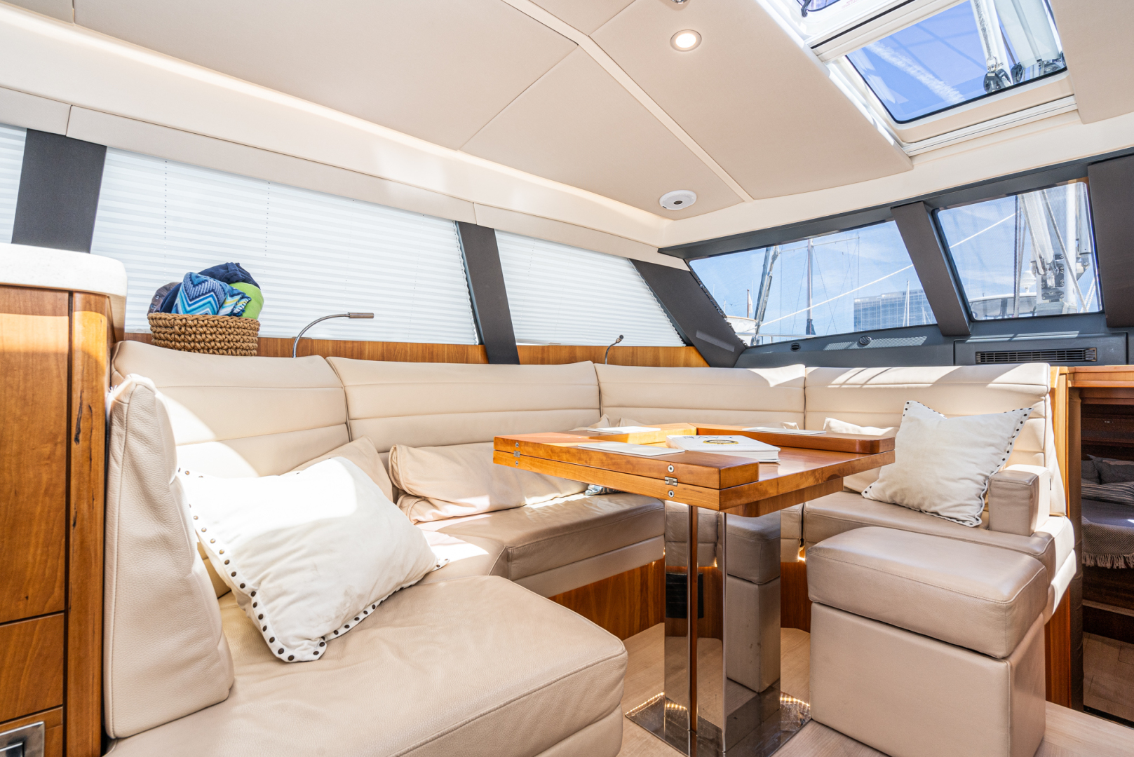 2016 Moody 54 Deck Saloon 56' Yacht For Sale | YVONNE LOUISE | Seattle ...