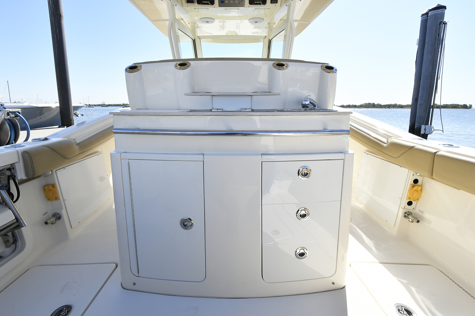 2016 Scout 32 Center Console Yacht For Sale | SI Yachts