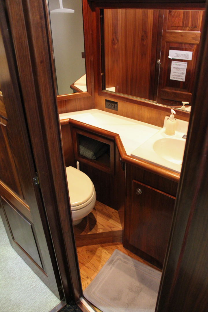 1995 Navigator 5300 Sundance 53' Yacht For Sale | SIMBALAUT | Seattle ...